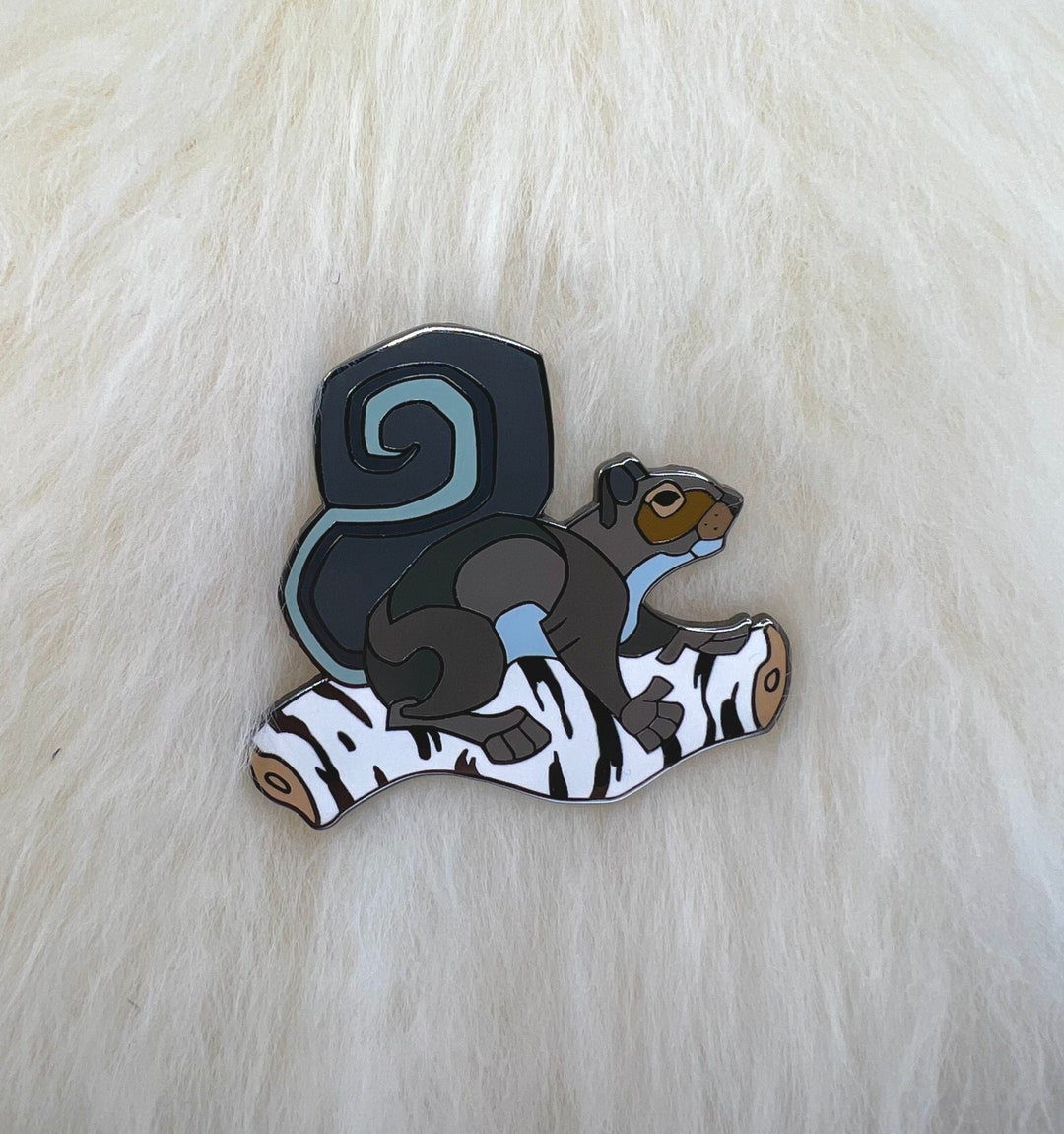 Squirrel Hard Enamel Pin | Squirrel Pin | Animal Pin | Art Deco - Etsy