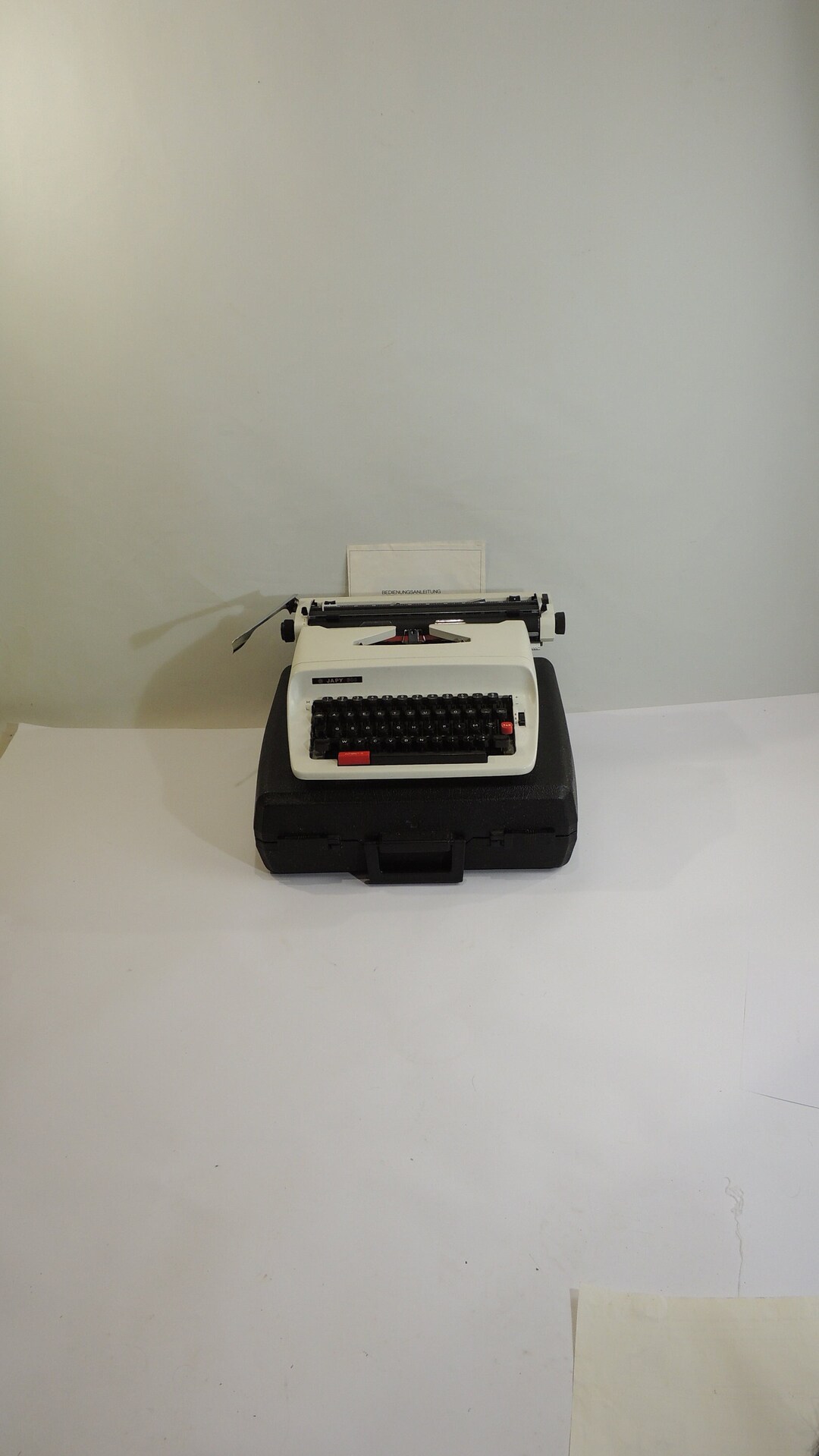 Vintage Portable JAPY TYPEWRITER /made in Japan by Hermes - Etsy