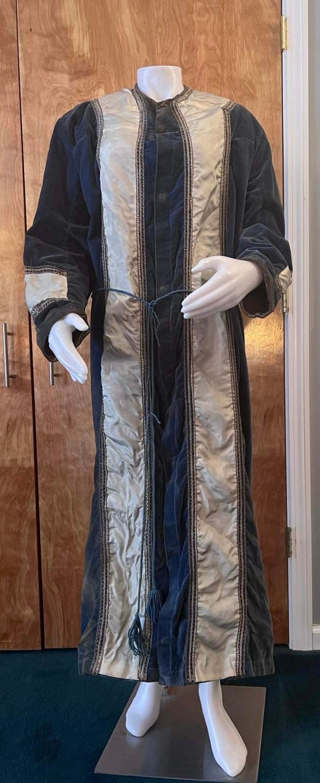 Antique Odd Fellows Mason Coat M.C. LILLEY CO. Blue Velvet Gold Trim ...