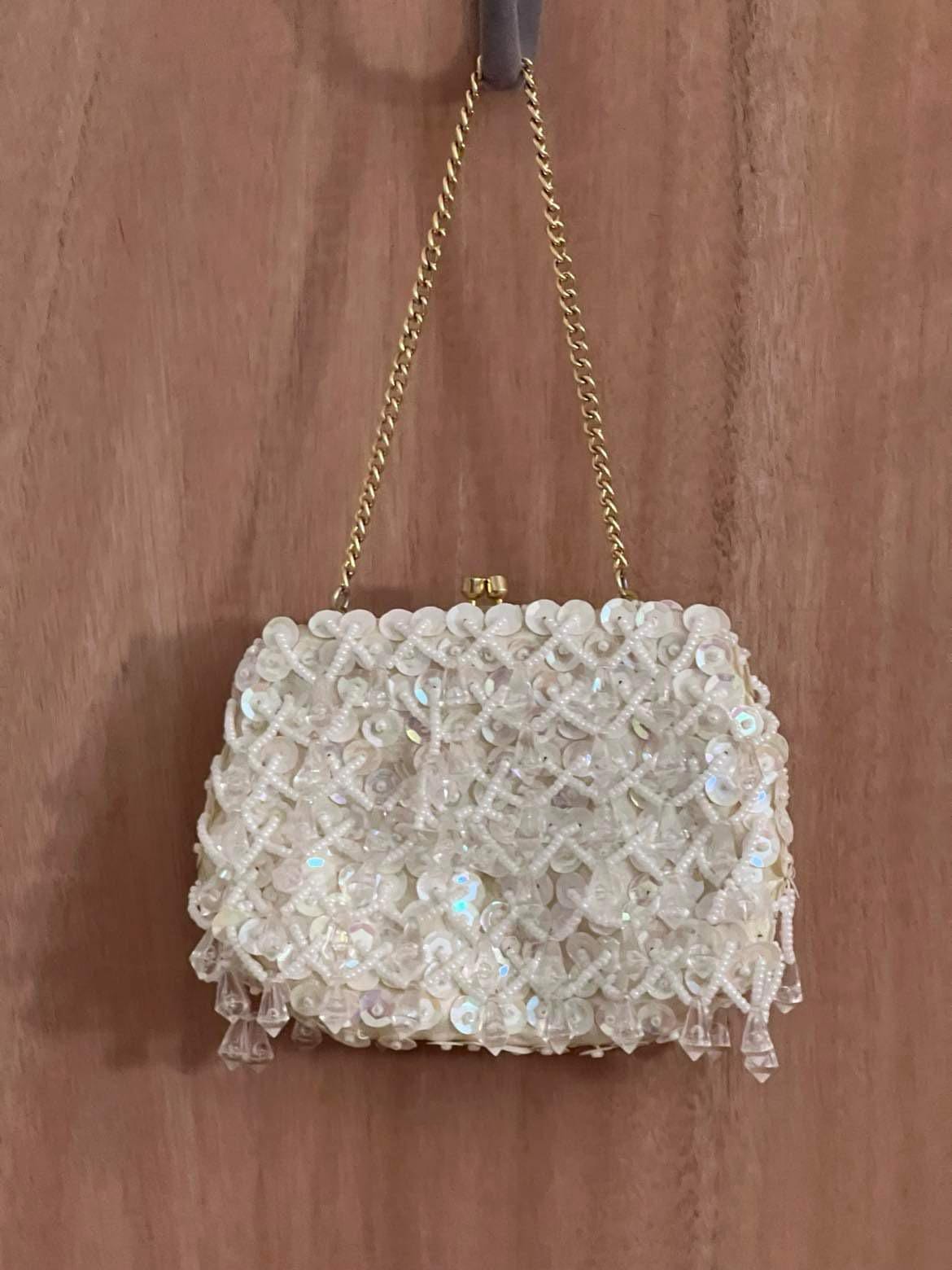 Vintage White Beaded Purse Iridescent Sequins Faux Pearls Dangling ...
