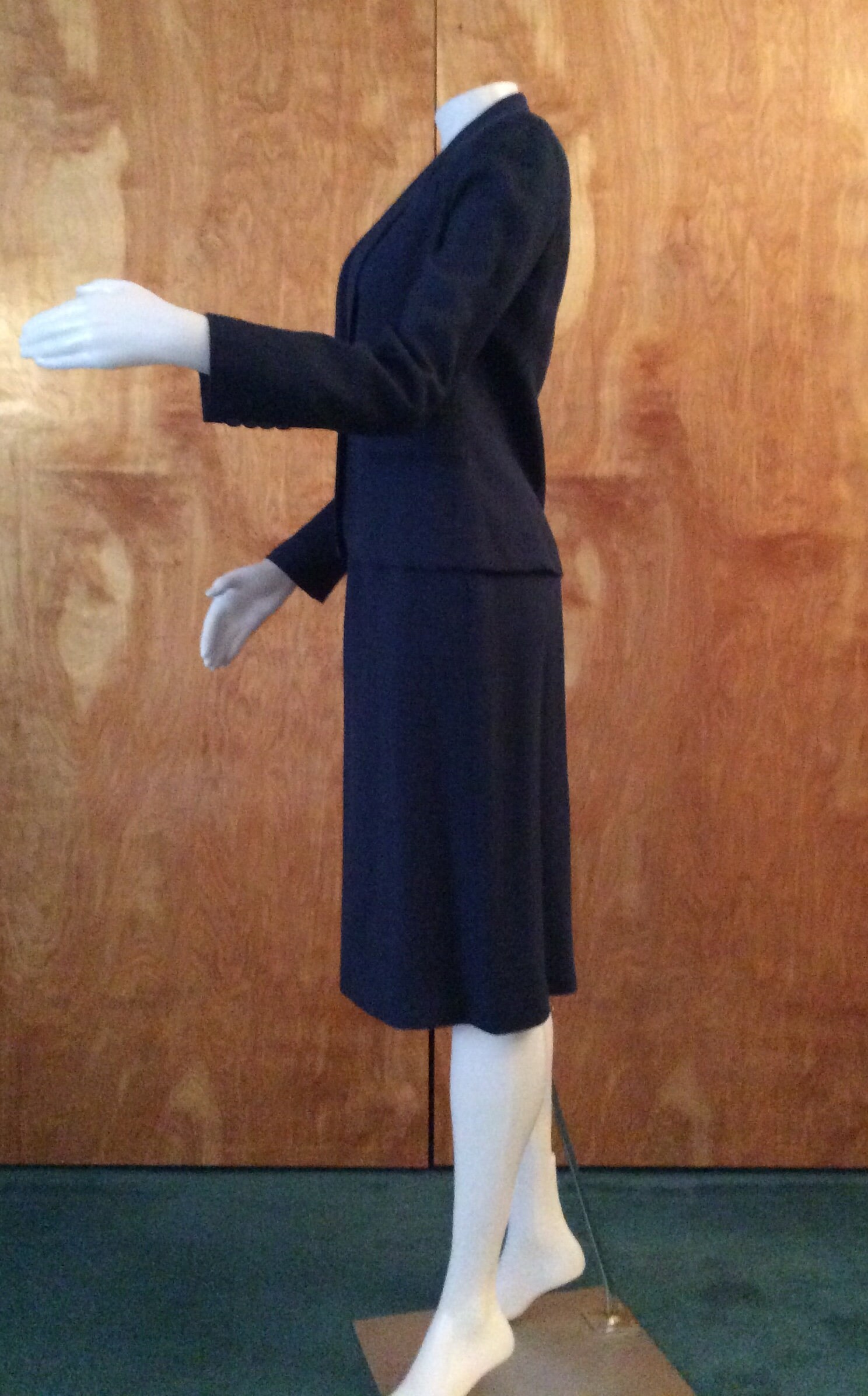 Vintage 1980s womens skirt suit by Raspini New York London | Etsy