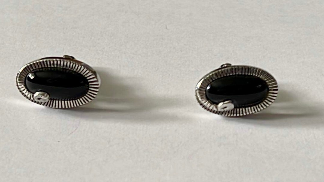 Vintage SWANK Cuff Links Silver Snake With Black Centers Rare Unique ...