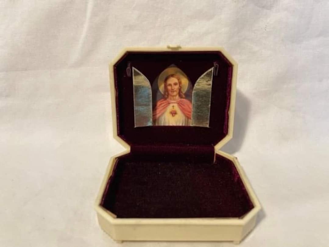 Rosary Presentation Box Celluloid Sacred Heart of Jesus Velvet Lined ...