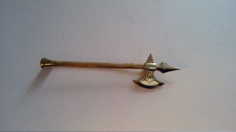 Vintage Battle Axe Pin Kilt Pin 1900's Gold Battle Axe Pin Theater ...