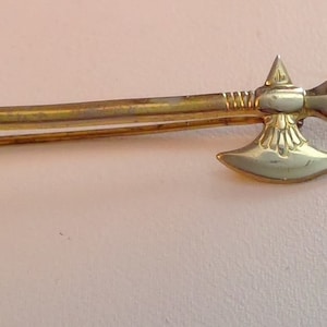 Vintage Battle Axe Pin Kilt Pin 1900's Gold Battle Axe Pin Theater ...