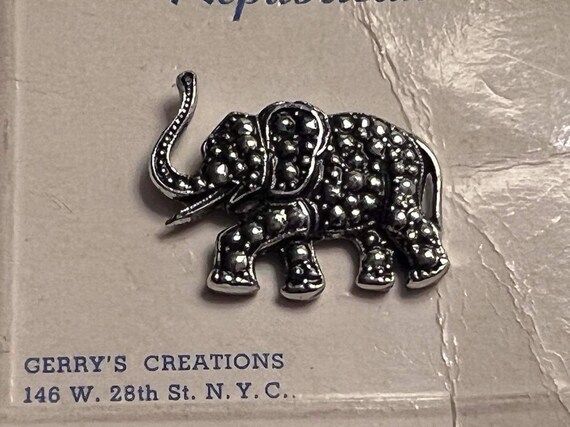 Vintage Republican elephant pin on original store car… - Gem