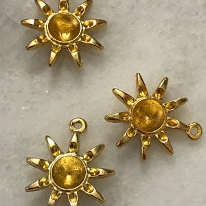 3 Shiny Gold Tone Sun Charms - Etsy