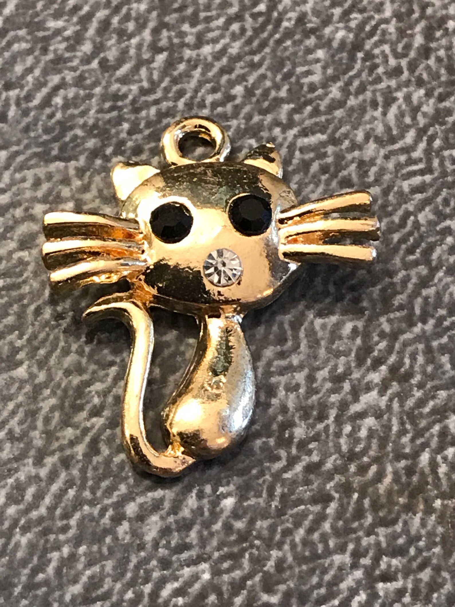 3 Adorable Shiny Gold Tone Cat Charms - Etsy