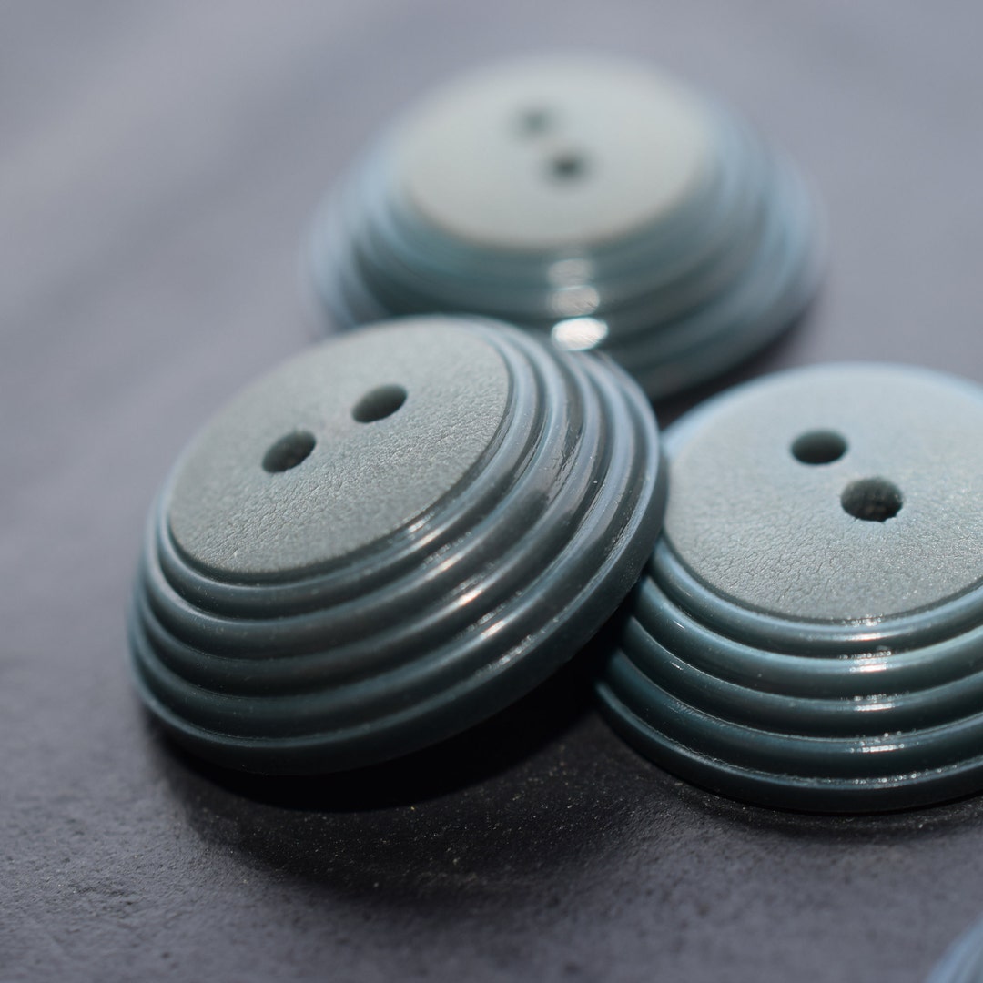 5 Conical Buttons Vintage Green Pyramid Button - Etsy