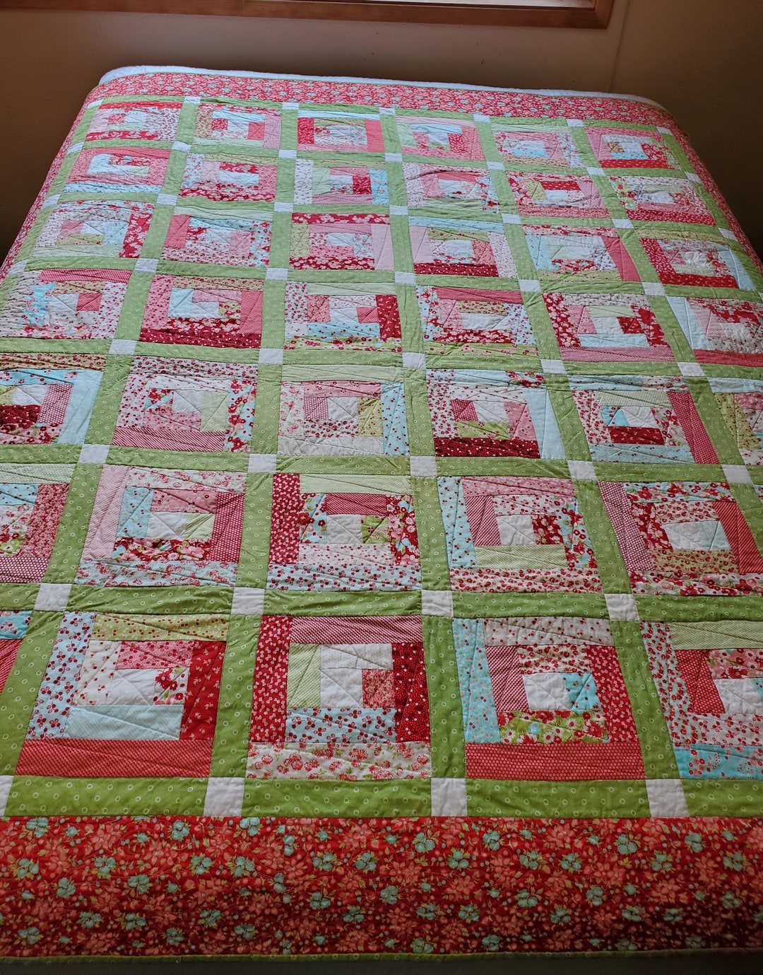 Queen Size Bonnie & Camille Log Cabin Quilt - Etsy