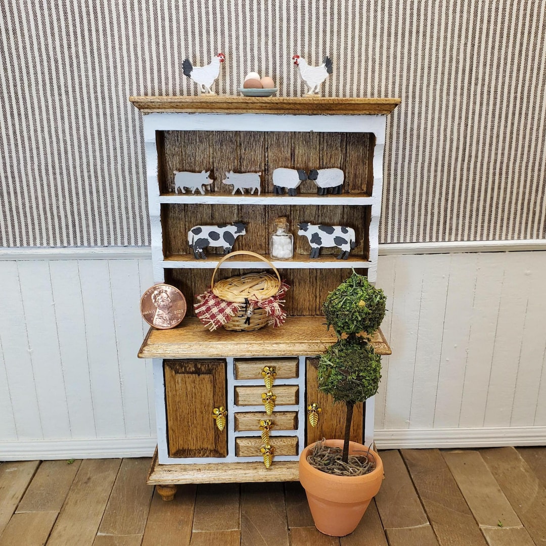 Hand Painted Dollhouse Farm Animal, Miniature Kitchen Decor or Toy, 1: ...