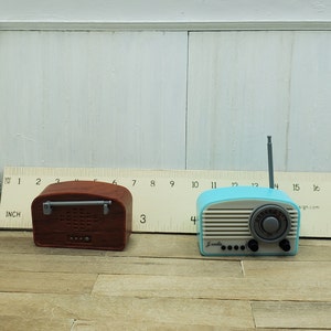 Dollhouse Miniature Radio Accessory. Room Box Supply Radio With Antenna ...