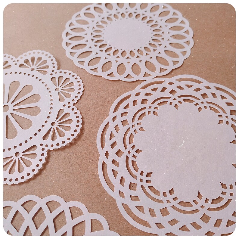 Paper Doilies I SVG / PNG / SILHOUETTE Cutting File for - Etsy