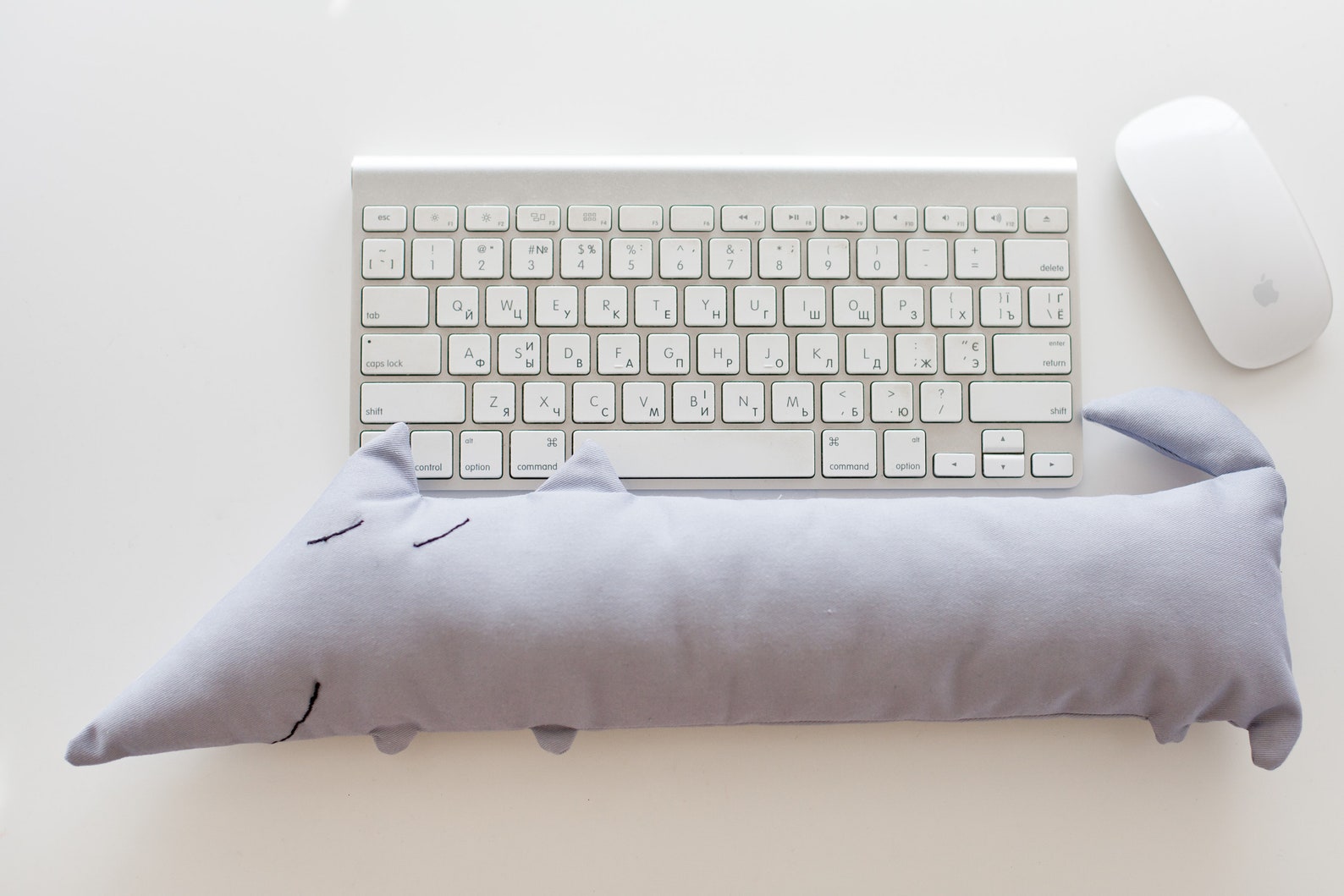 Wrist Rest Cute Cat Set Black Cover Mouse Pad Keyboard Sly Fox ...