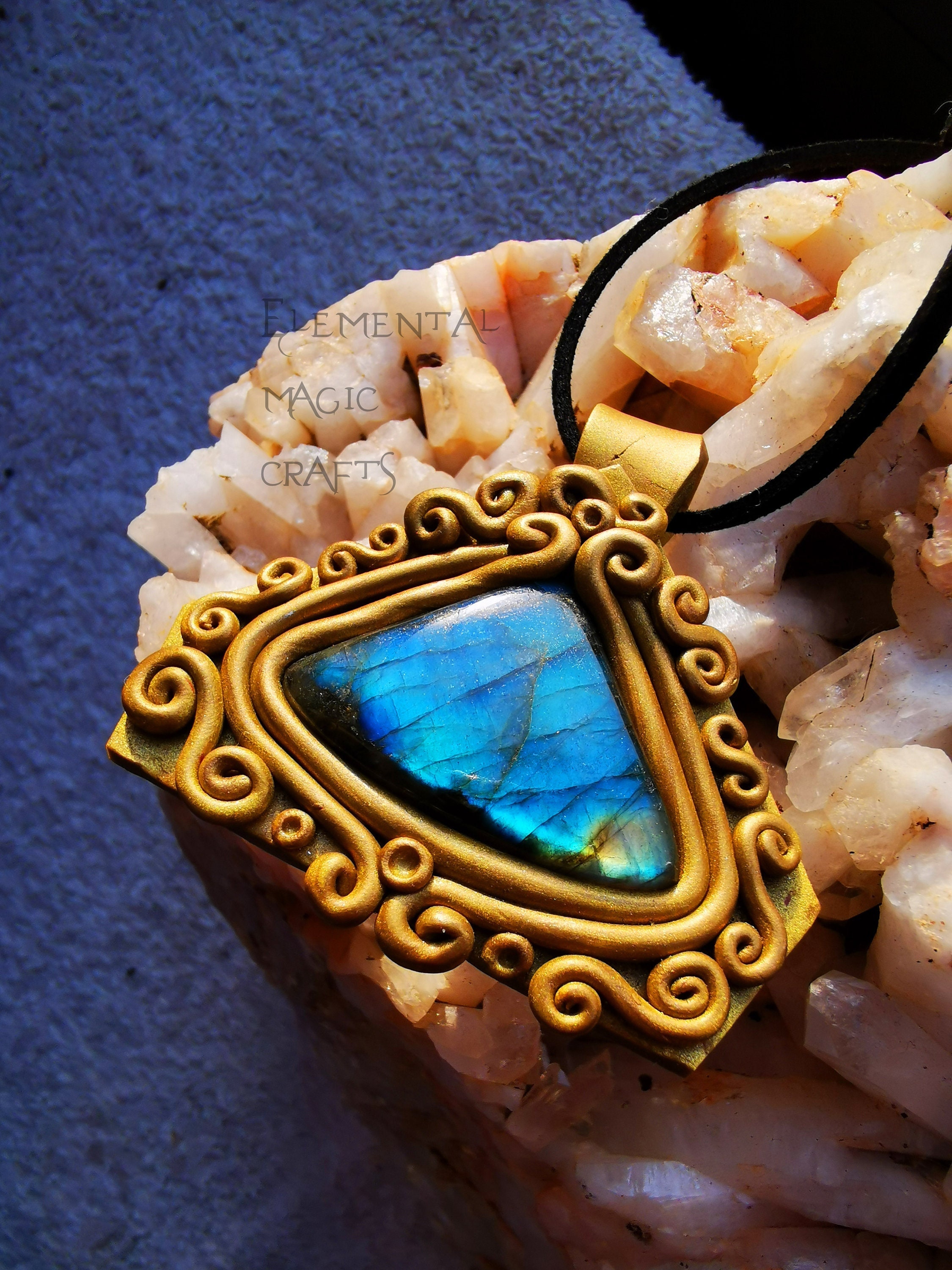 Freya Freyja Blue Spectrolite Pendant Labradorite Brísingamen - Etsy