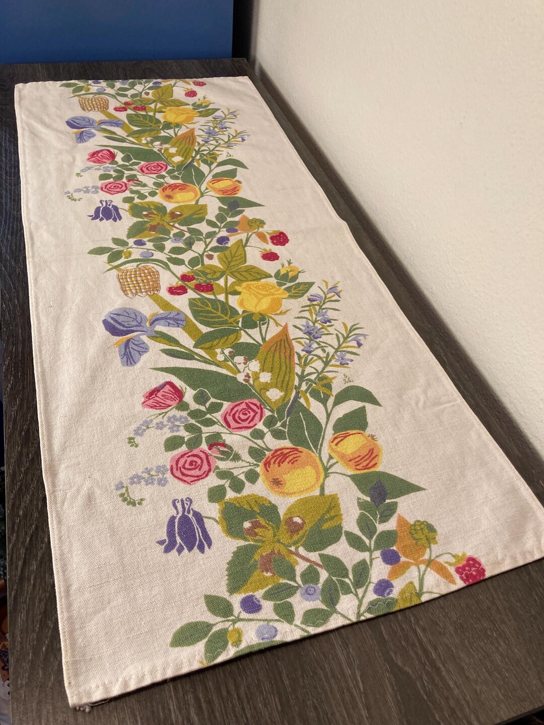 Vintage MCM Gocken Jobs Sweden Floral Pattern Linen Table Runner ...