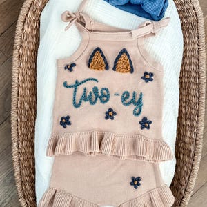 Hand Embroidered Knit Birthday Outfit - "two-ey" Theme - Etsy