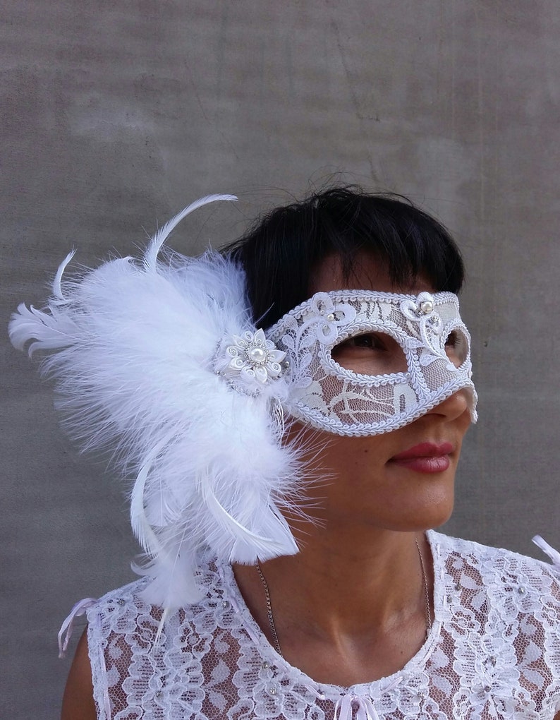 Ivory White Beaded Lace Masquerade Mask With Featherswinter - Etsy