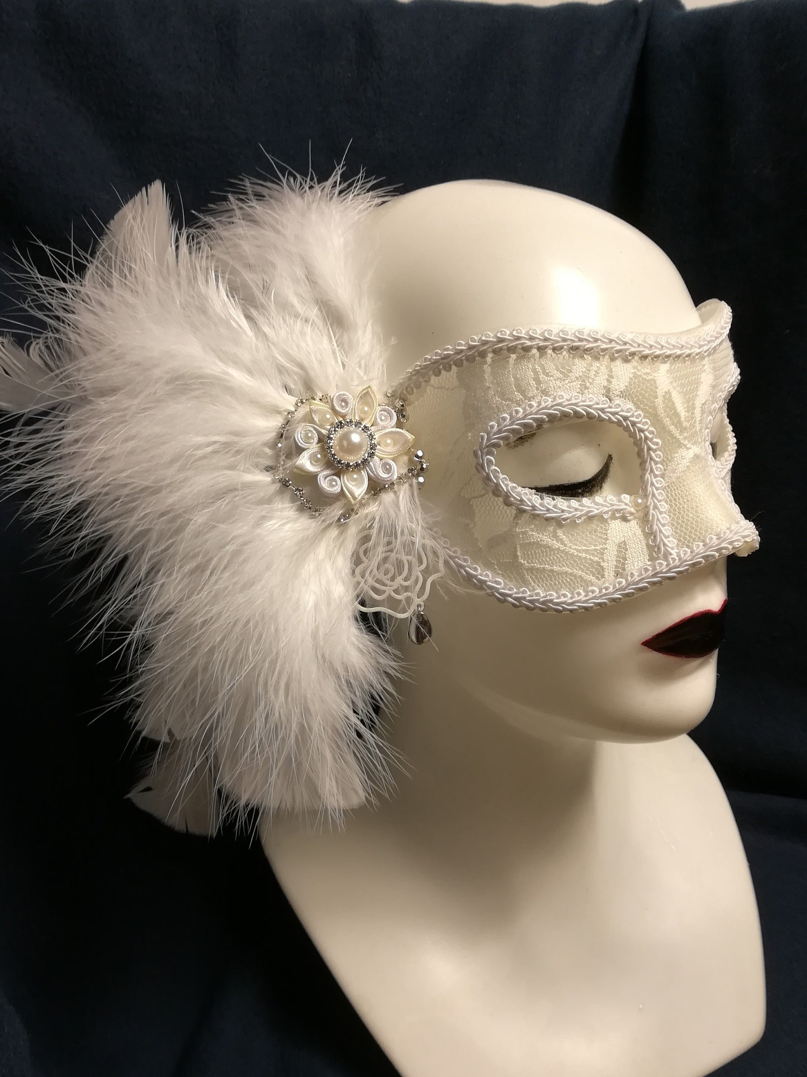 Ivory White Beaded Lace Masquerade Mask With Featherswinter | Etsy