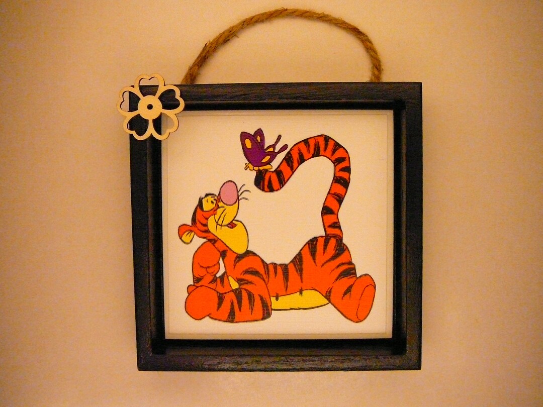 Tigger Shadow Box - Etsy