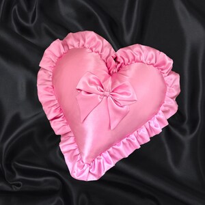 Custom Ruffle Heart Cushion Cute Throw Pillow Scatter Cushion Cute Home ...