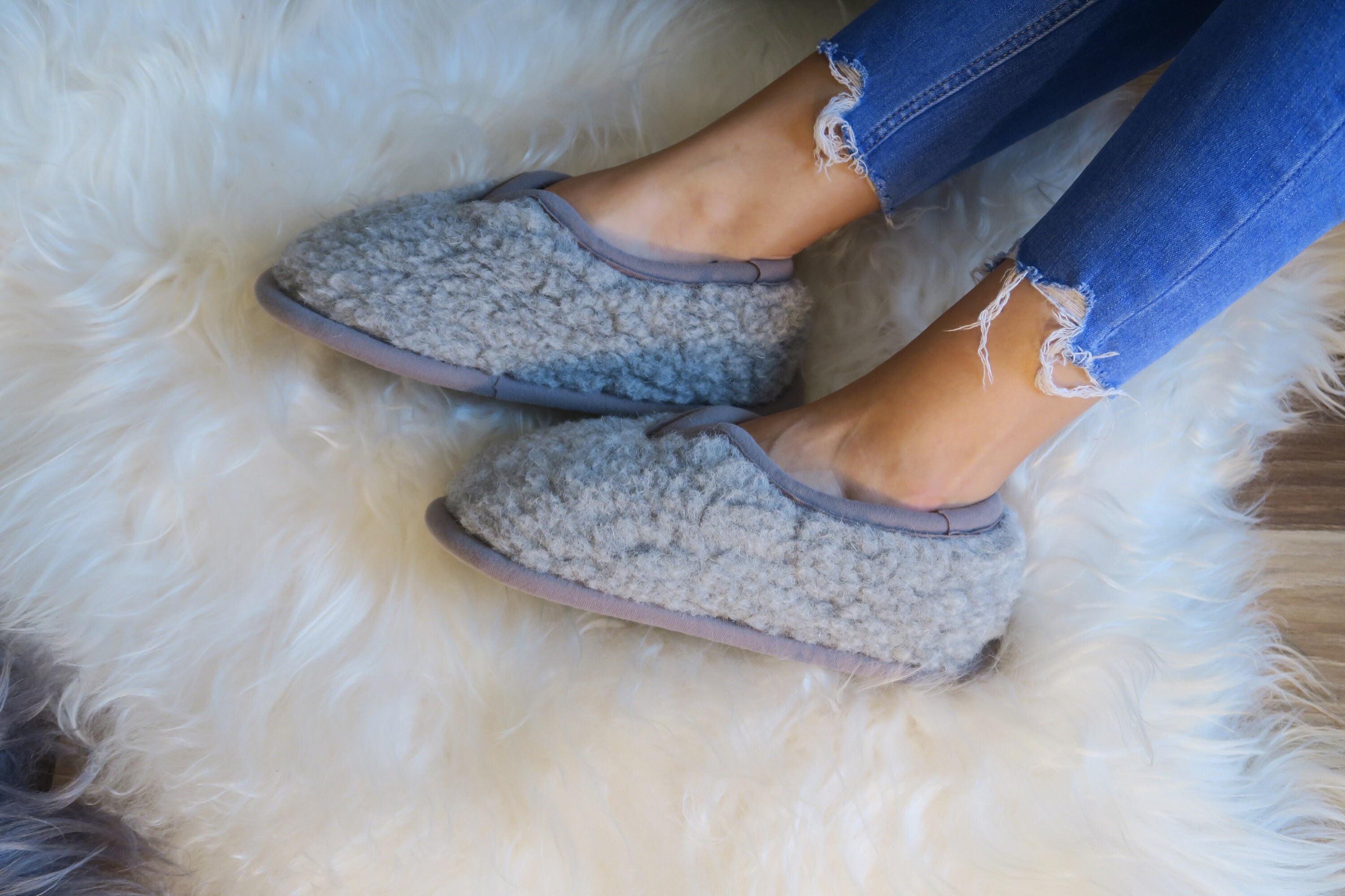 Merino Ladies Women's Black Sheep's Wool Slippers - Men's Winter White ...
