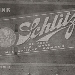 Chicago River 1900 Print: Vintage Schlitz Signage, Historical Photo - Etsy