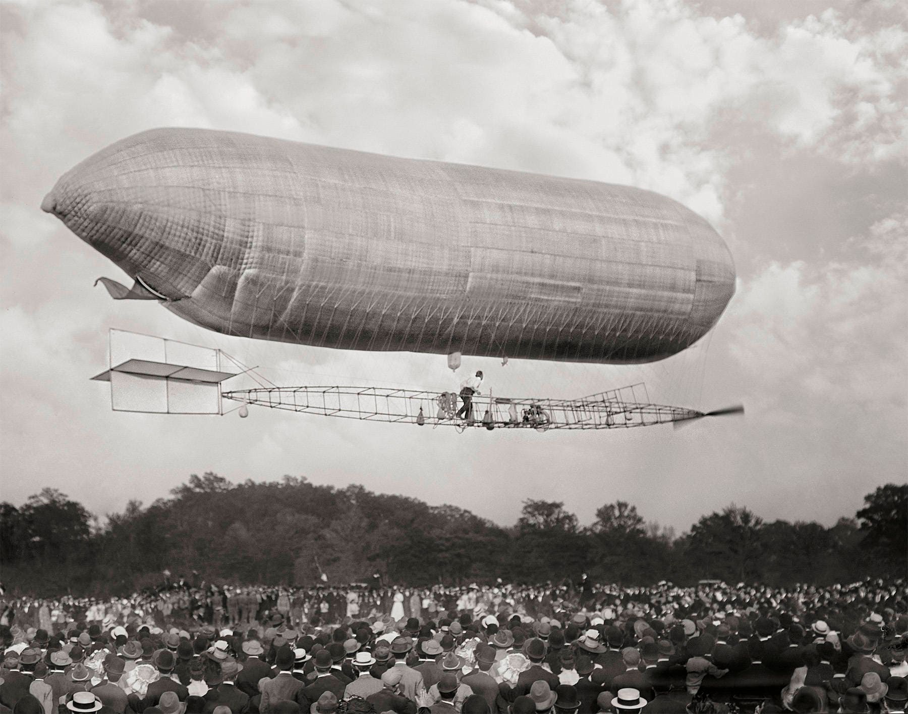 World War Airships Blimps Dirigible Zeppelins Black White | Etsy