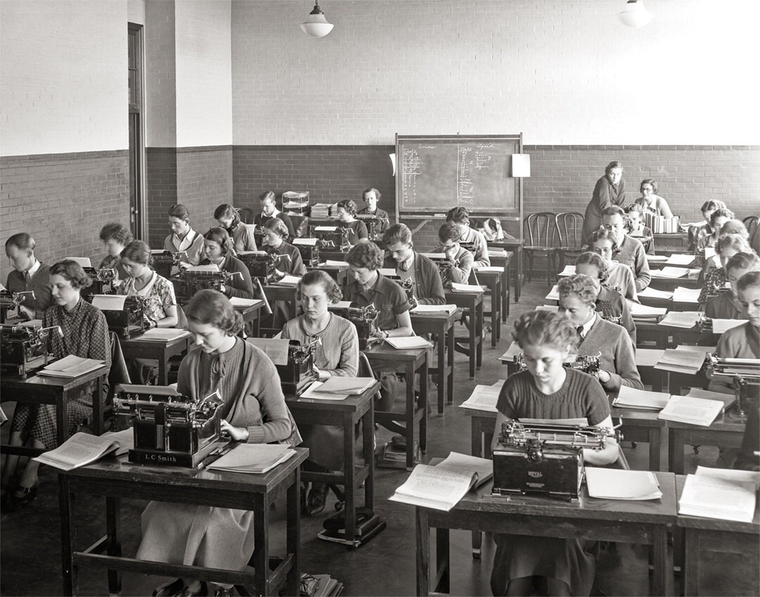 Typewriter Wall Art, Typewriter Class Photo, Wall Art, Black White ...