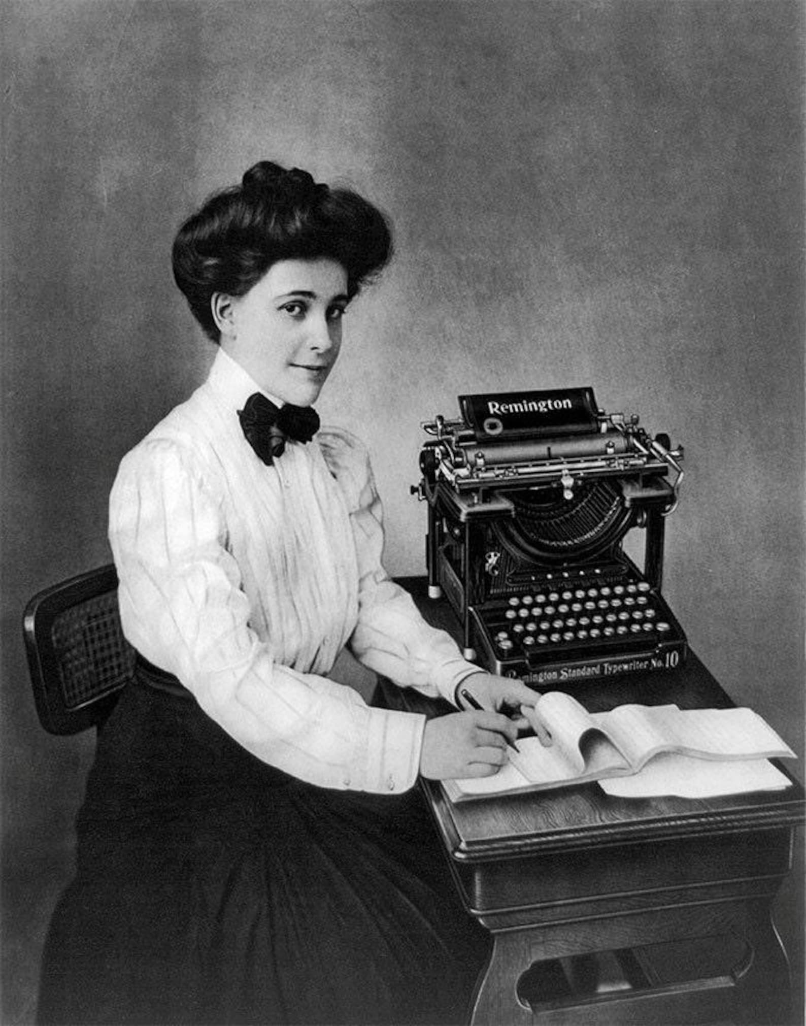 Remington Typewriter and Women in Office Ad, Black & White Photography ...