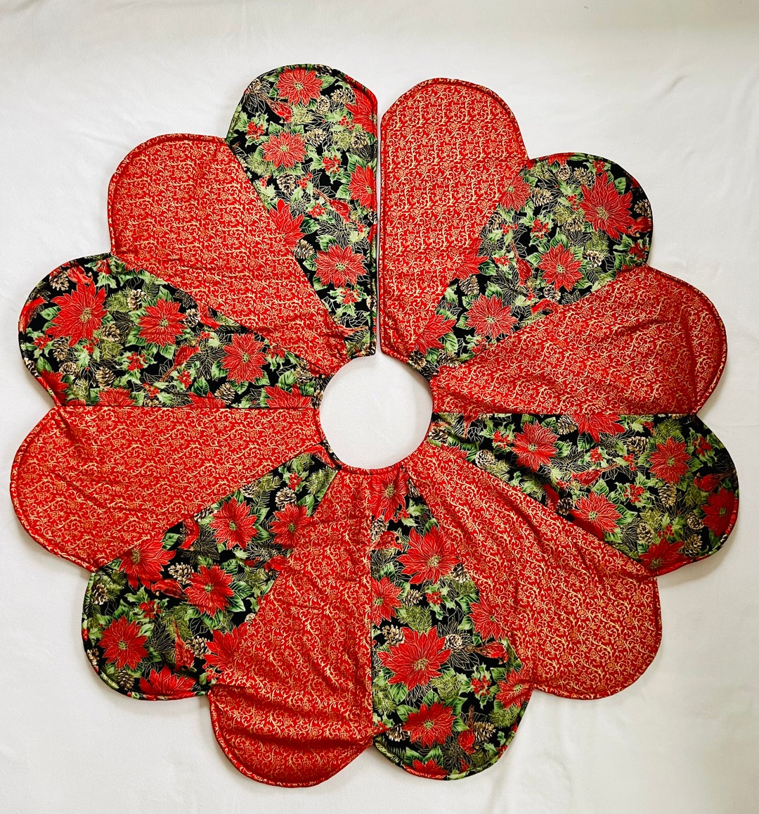 Large Christmas Cardinal Tree Skirt, Tree Skirt for 6-8 Foot Tree, 54 ...