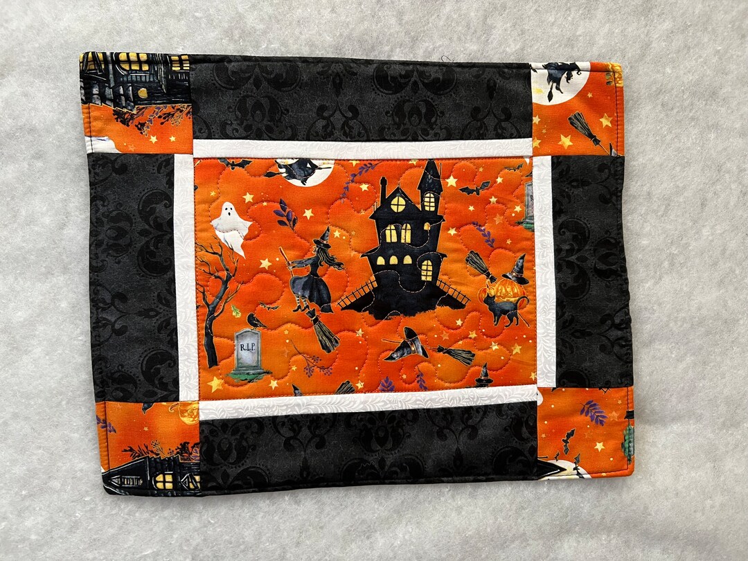 Set of 2 Quilted Halloween Placemats - Etsy
