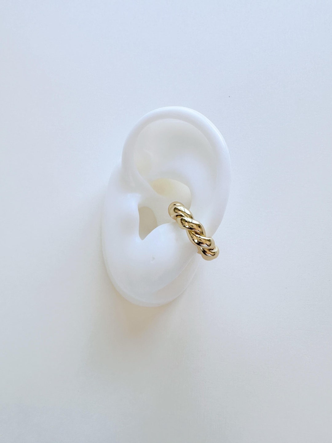 14K Gold Filled Ear Cuff: Twisted Croissant No Piercing Earring - Etsy