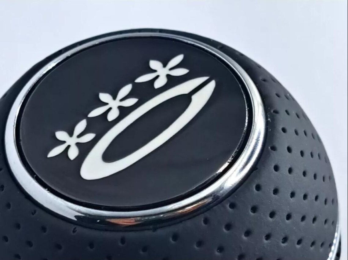 Toyota Corolla Ke30 Ke35 Ke36 Ke38 TE31 Shift Knob Leather Metal Logo ...