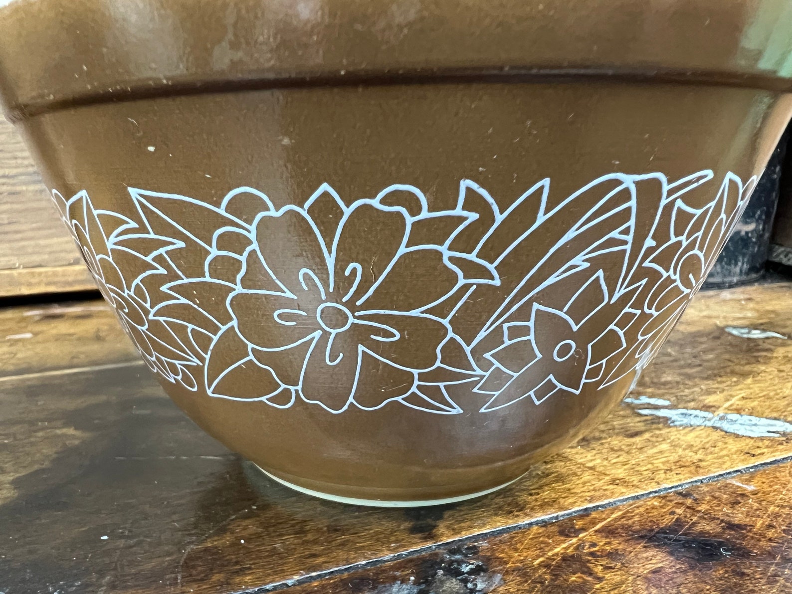 Pyrex WOODLAND Brown Mixing Bowl White Floral Design 401 Nesting Batter ...