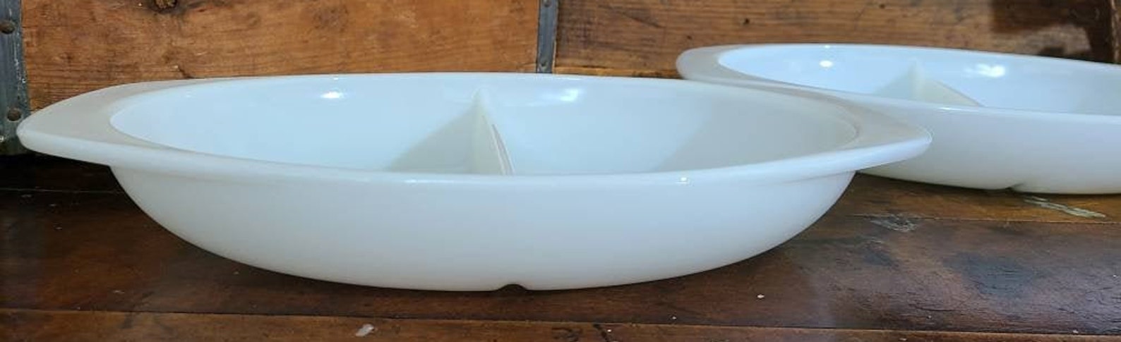 PYREX WHITE Casserole Dish Divided 1063 1 1/2 Quart Rustic | Etsy