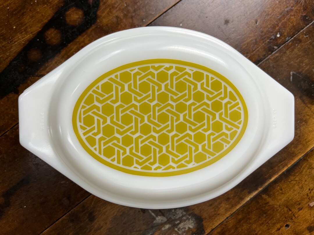 Vintage Pyrex Promotional Wicker Basket Weave Chartreuse Green ...