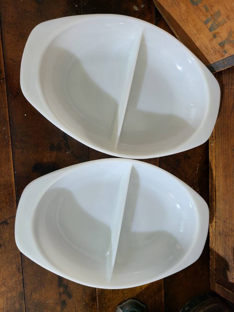 PYREX WHITE Casserole Dish Divided 1063 1 1/2 Quart Rustic - Etsy