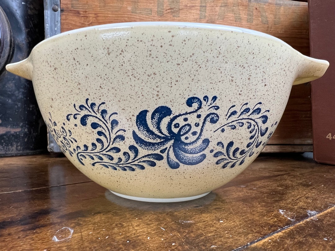 Vintage Pyrex HOMESTEAD 441 Mixing Bowl| Tan Speckled Blue Floral ...