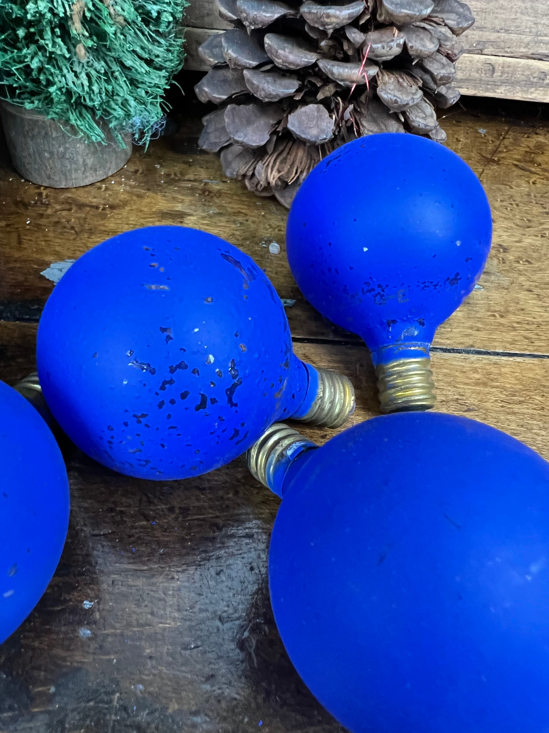 Vintage NOMA Glo-ray Light Bulbs BLUE Set of FIVE round - Etsy