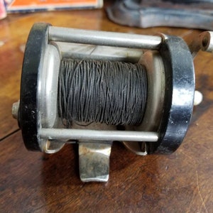 Vintage VIKING V7361 Fishing Reel ~ Rustic Outdoors Fisherman Gift ~ - Etsy