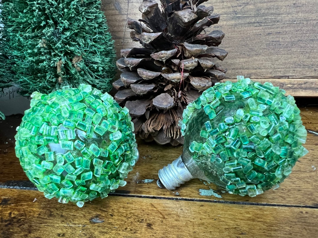 Vintage GE Lighted ICE Bulbs GREEN Set of Two~ Frosted Sugar Snowball ...