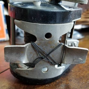 Vintage VIKING V7361 Fishing Reel ~ Rustic Outdoors Fisherman Gift ~ - Etsy