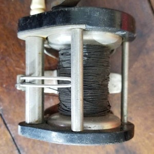 Vintage VIKING V7361 Fishing Reel ~ Rustic Outdoors Fisherman Gift ~ - Etsy