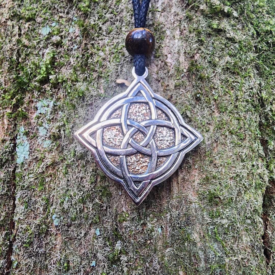 Bronze Witches Knot Pendant - Double Sided - Etsy