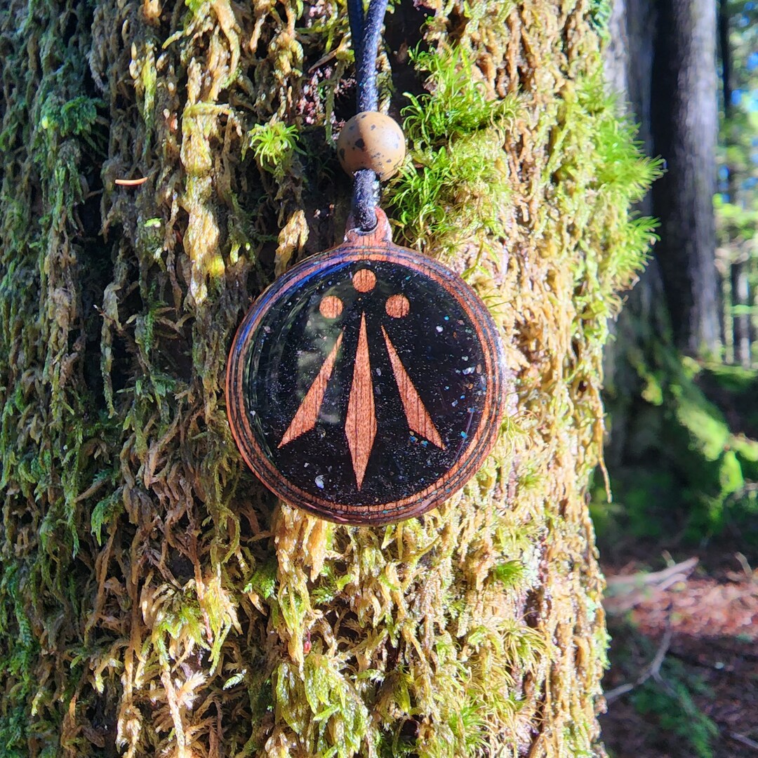 Black Tourmaline - Awen Symbol - Wood Pendant - Necklace - Etsy