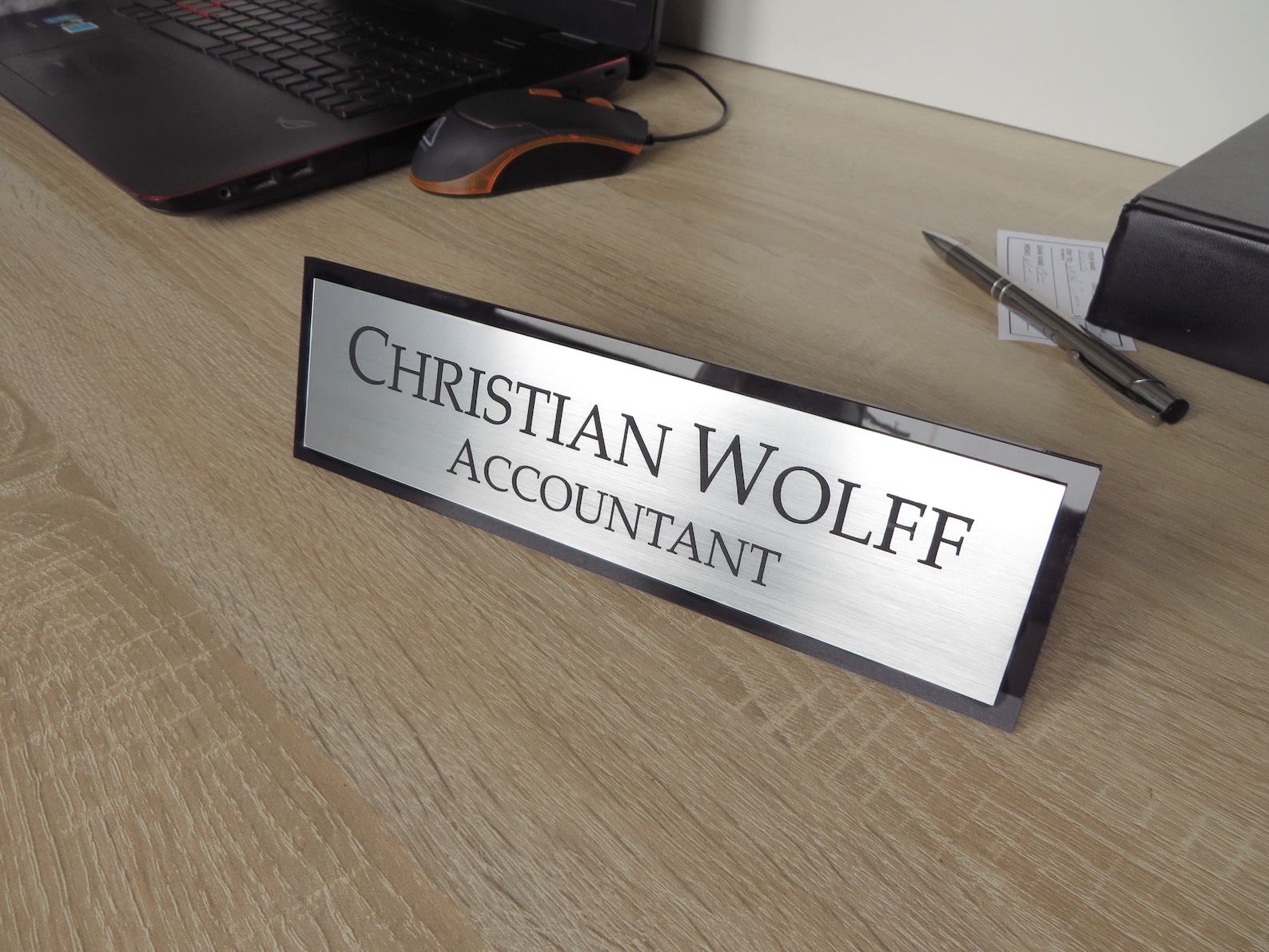 Placa de nombre de escritorio personalizada ejecutiva, letrero de ...