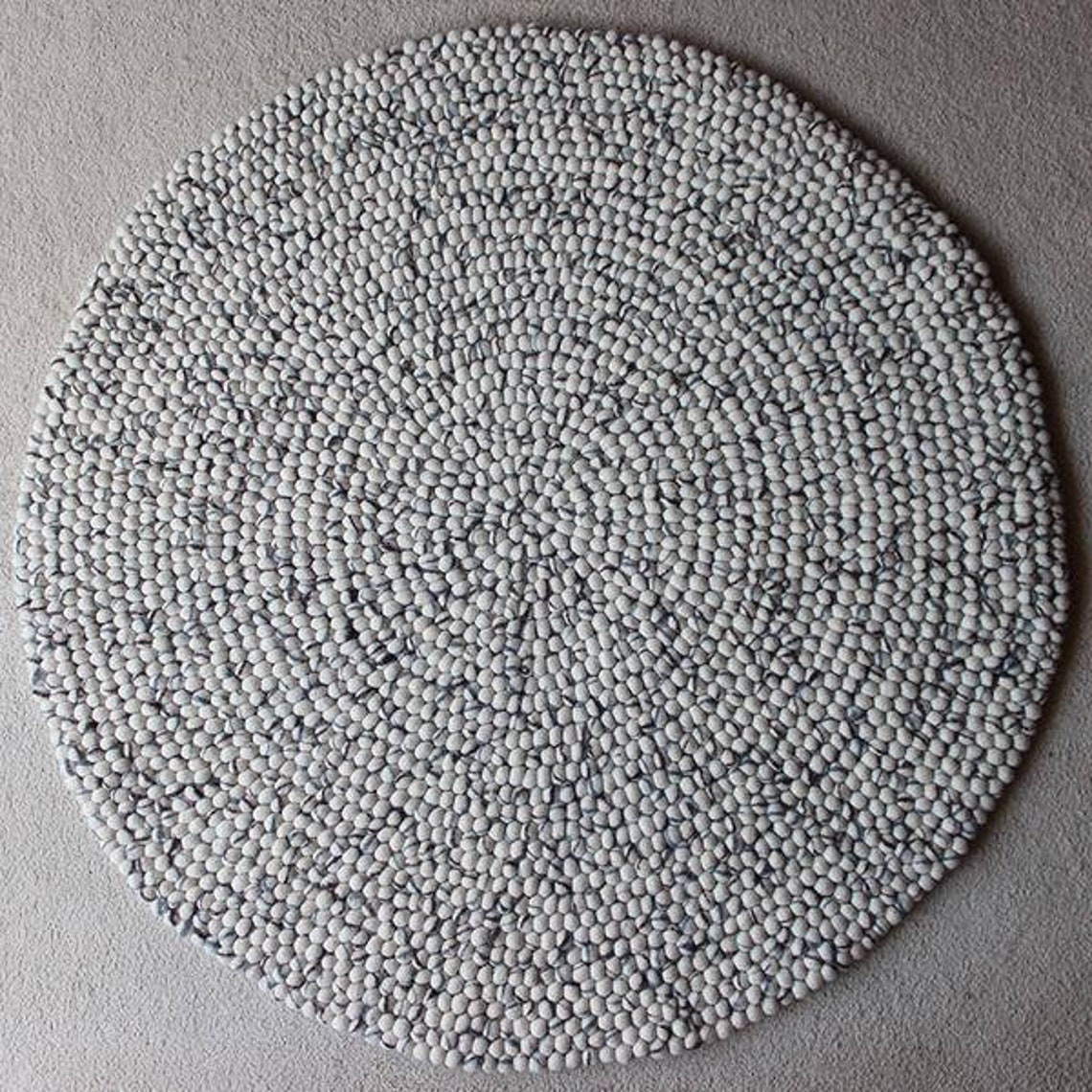 Size 90 Cm to 300 Cm Pebbles Rug Round Pom Pom Felt Ball Rug - Etsy