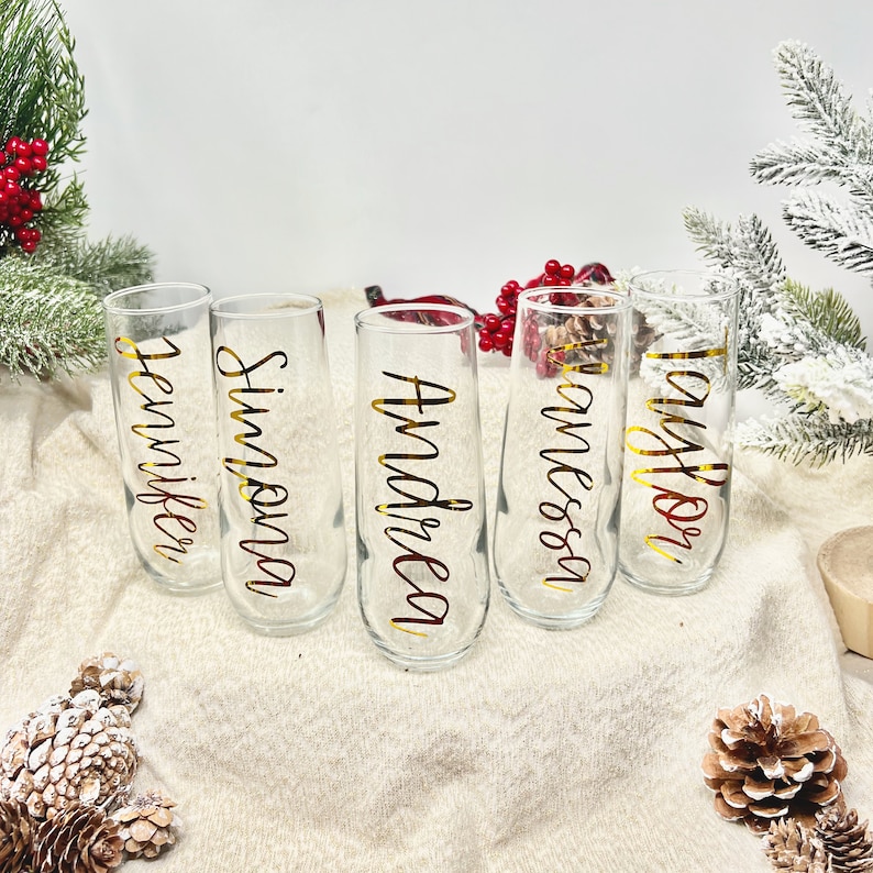 Personalized Champagne Flute | Bridesmaid Proposal, Mother's Day Gift ...