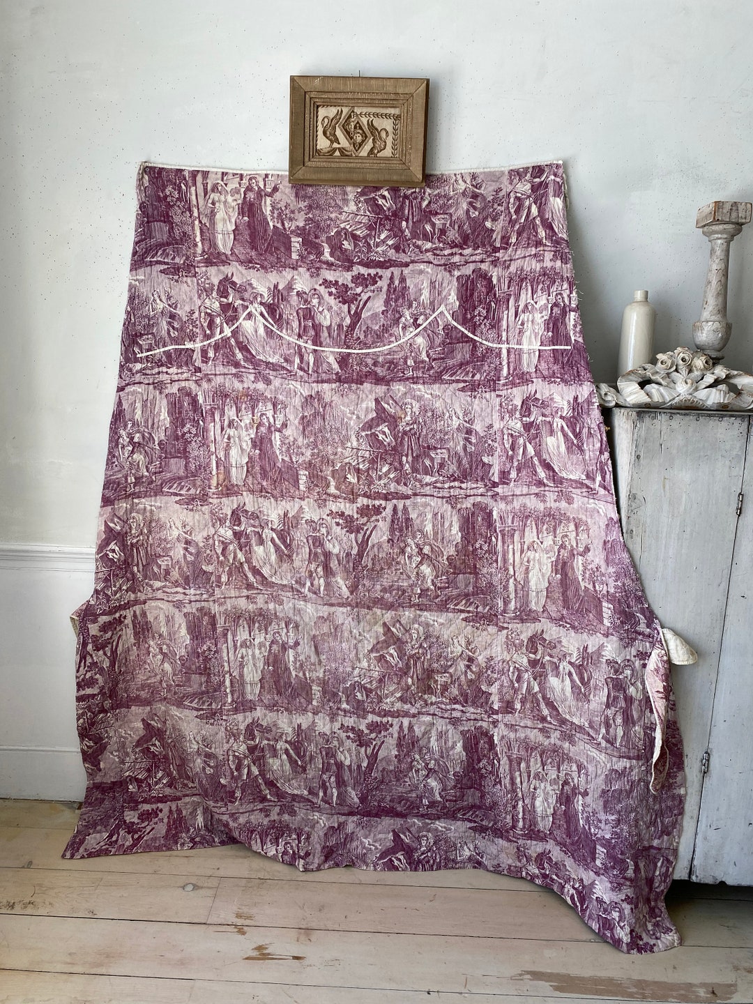 GORGEOUS Antique Purple Toile Quilted Textile Solitary Pattern Nantes ...